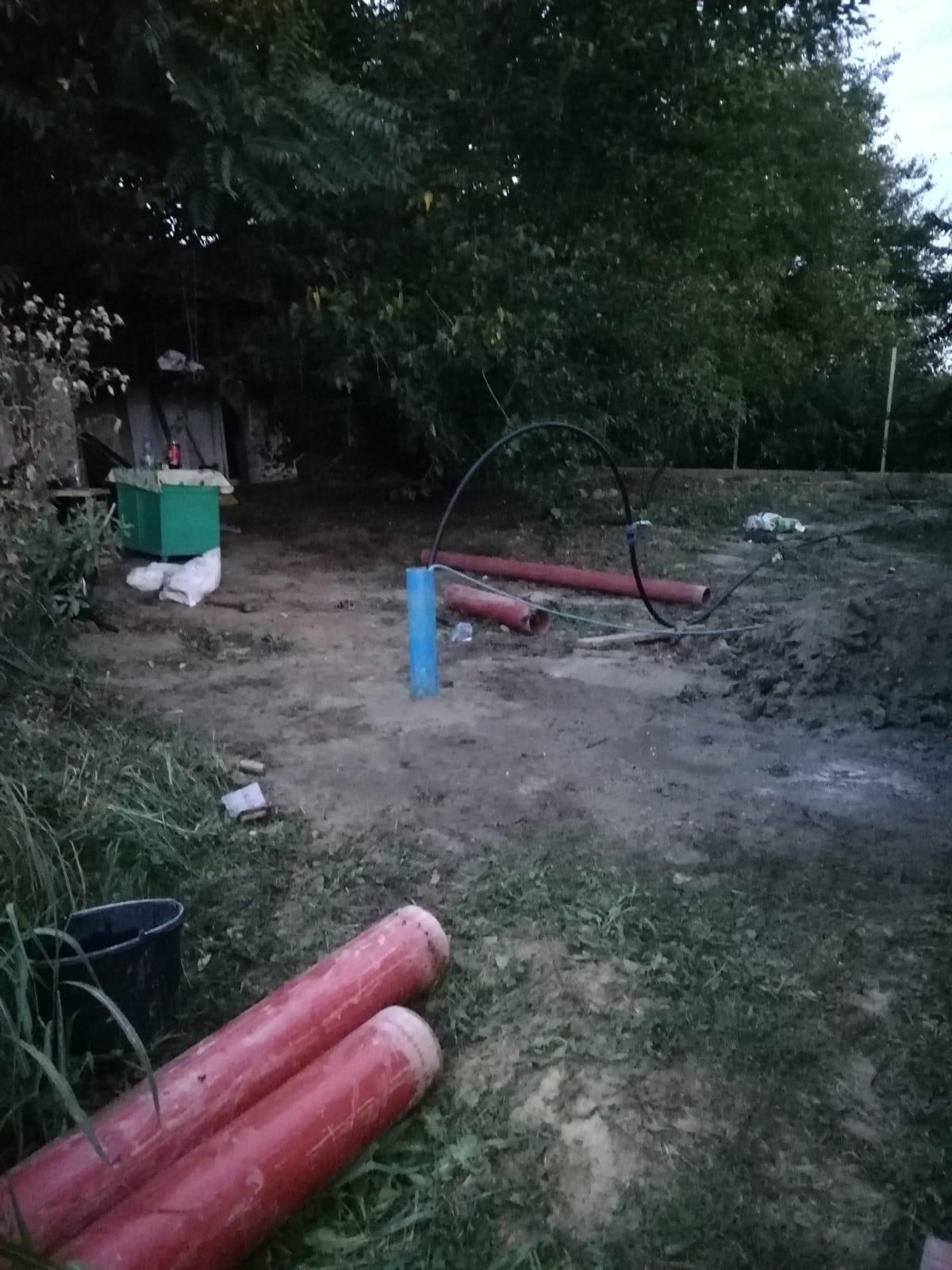 Put forat sat Hatcarau com Draganesti jud Prahova, puturi de medie ...